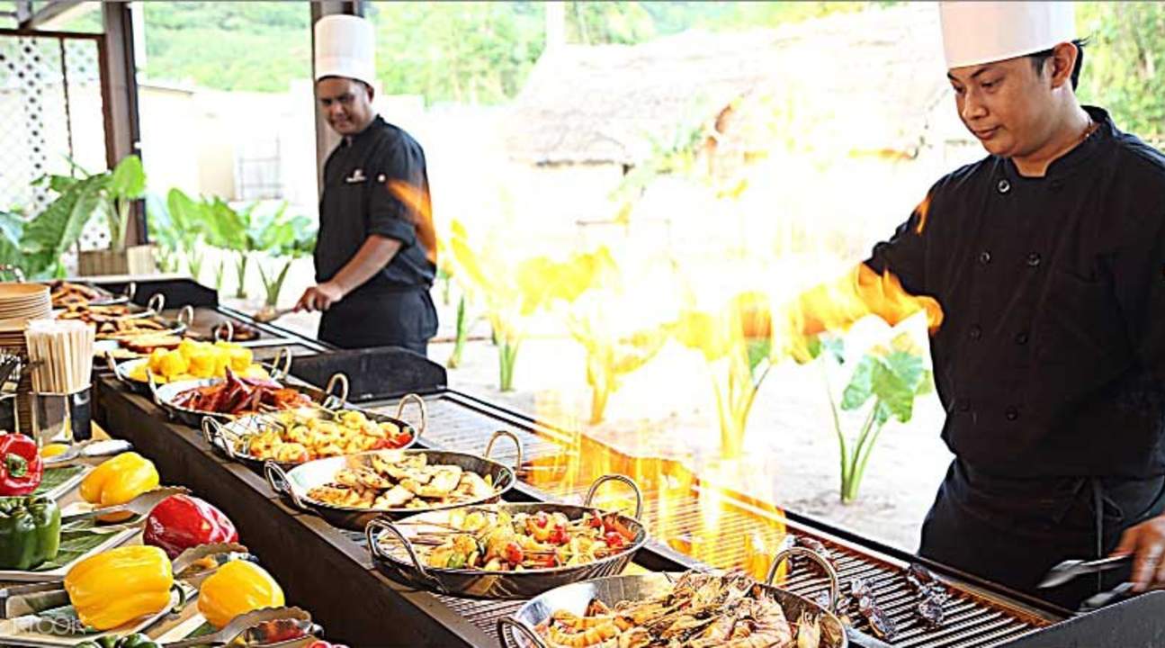 [SALE] TaoTao Tasi Beach Show with BBQ Dinner Buffet in Guam - Klook Canada